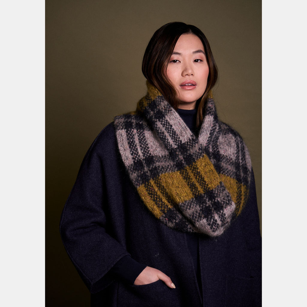 Rowan 4 Projects - Tweed Haze – Fleece & Harmony PEI